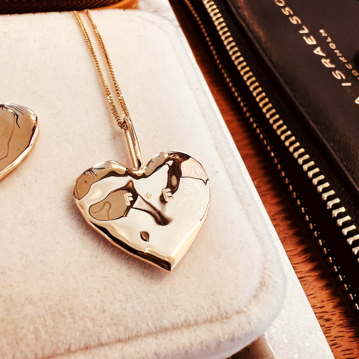 NAME HEART NECKLACE ORGANIC GOLD | EMMA ISRAELSSON