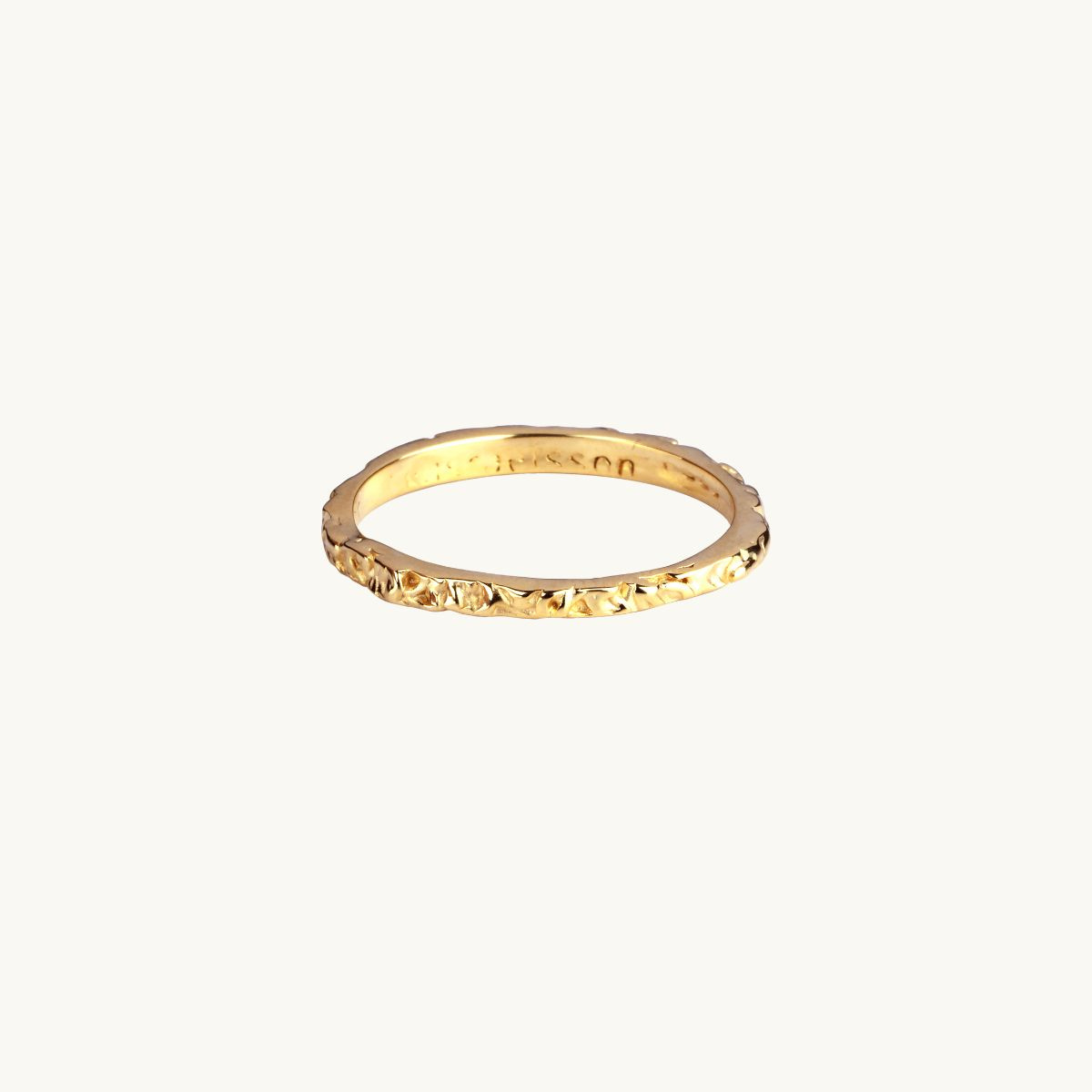 THIN BAND GOLD RING