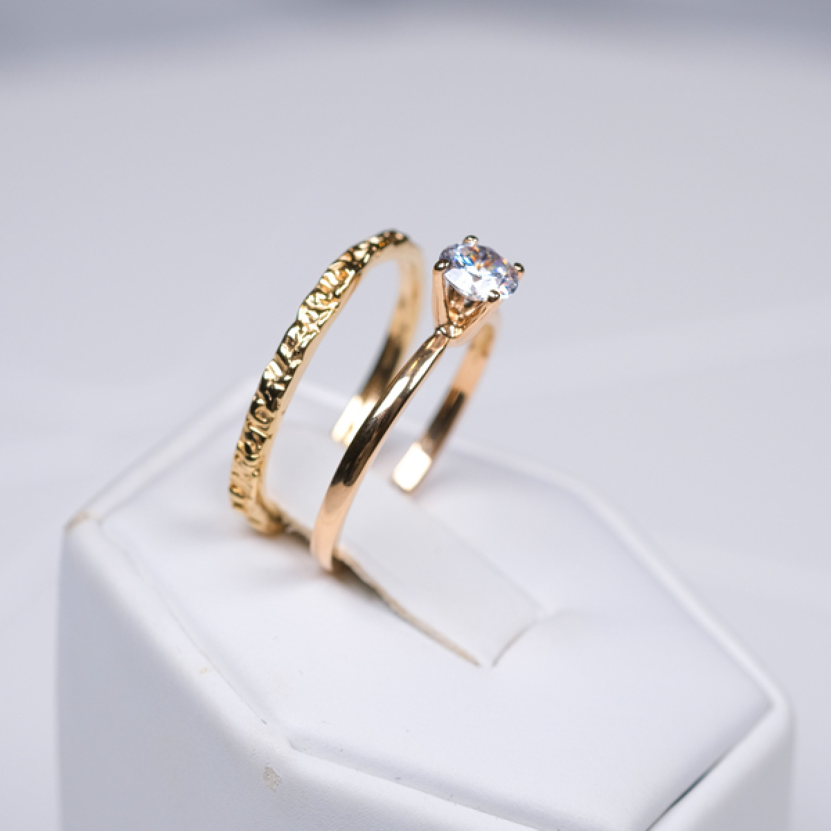 18K White Stone Ring | EMMA ISRAELSSON