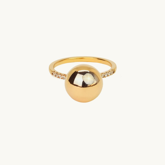 GLOBE BALL WHITE STONE RING GOLD